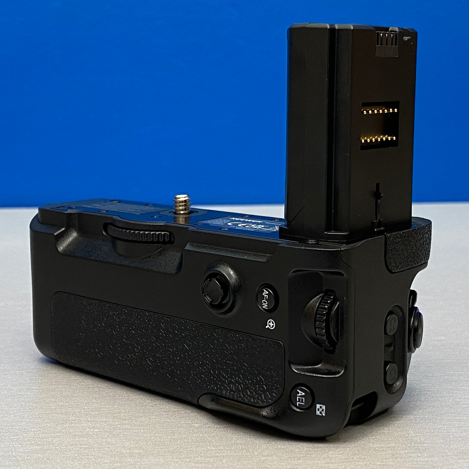 Grip Neewer VG-C3EM (Sony Alpha A7 III/ A7R III/ A9) – Alvalade Mobile