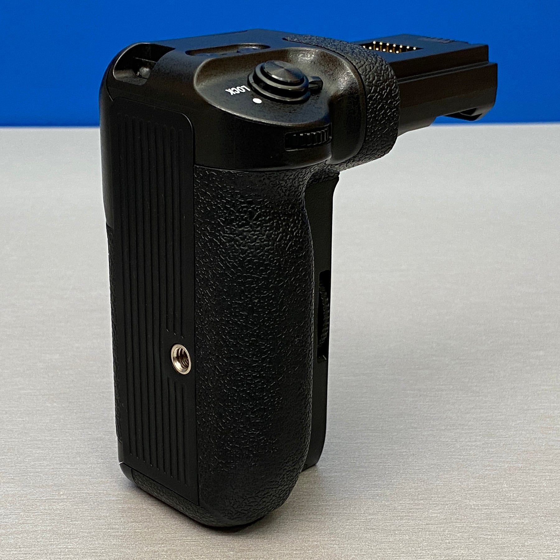 Grip Neewer VG-C3EM (Sony Alpha A7 III/ A7R III/ A9) – Alvalade Mobile