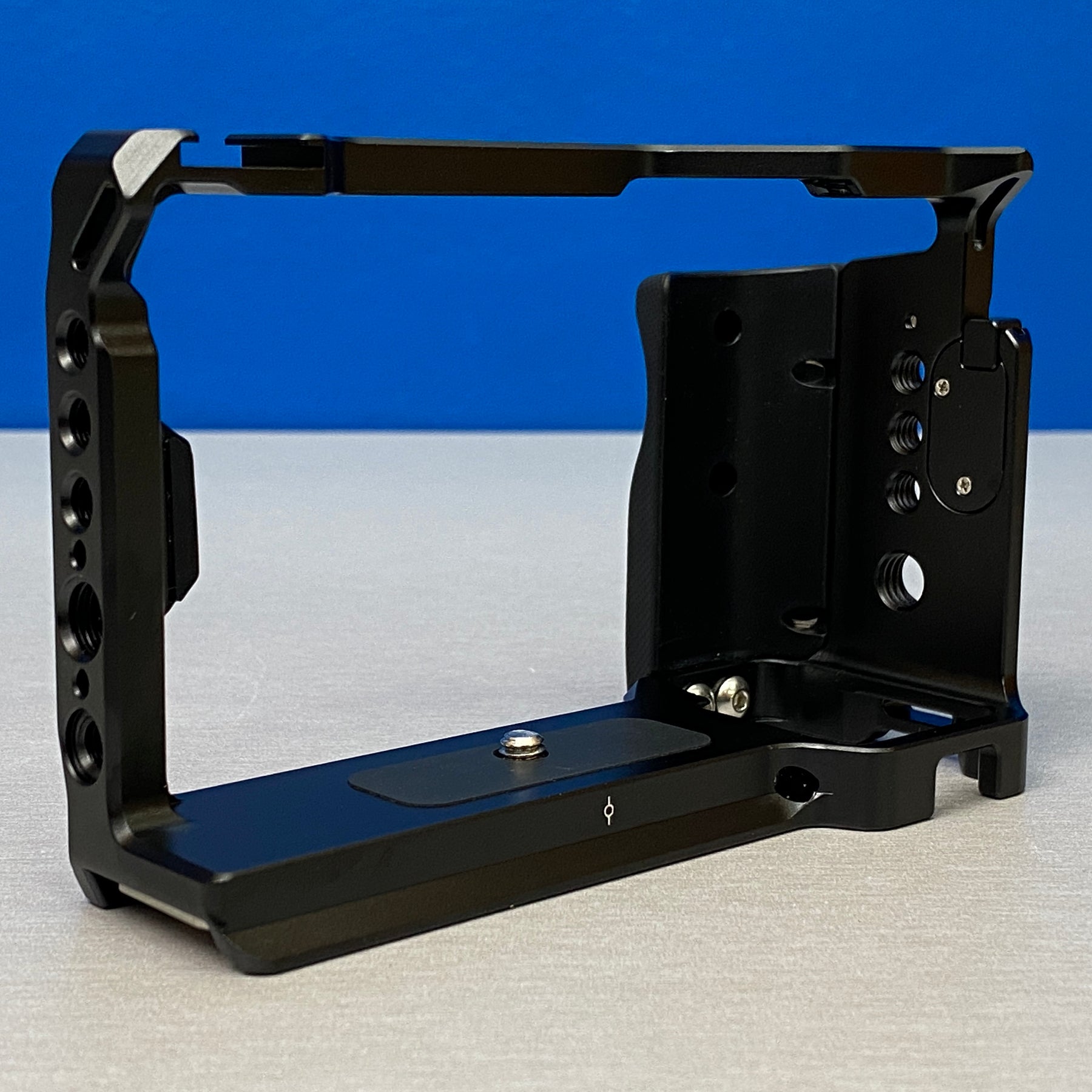 SmallRig Cage 3212 | Side Handle | Sony A7c – Alvalade Mobile