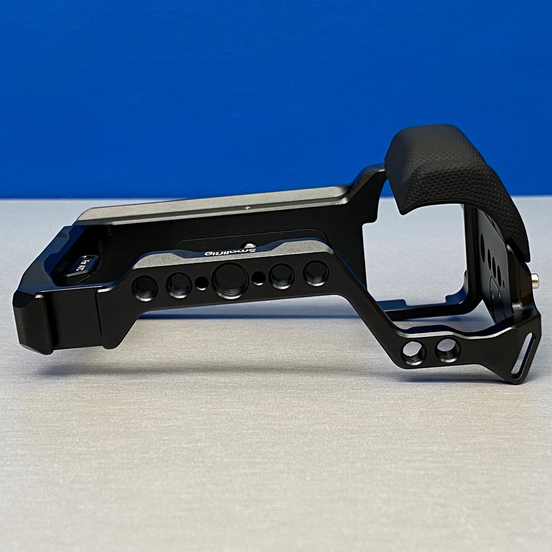 SmallRig Cage 3212 | Side Handle | Sony A7c – Alvalade Mobile