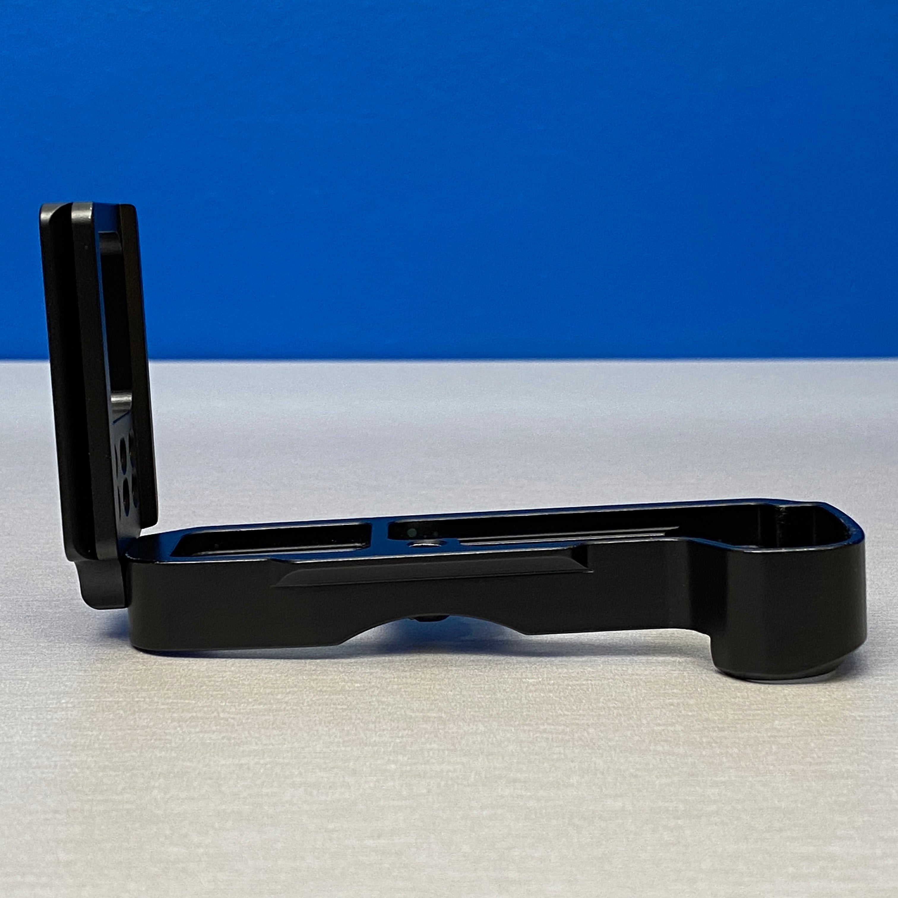 L-Bracket | Vertical Quick Release | Canon EOS M5 – Alvalade Mobile